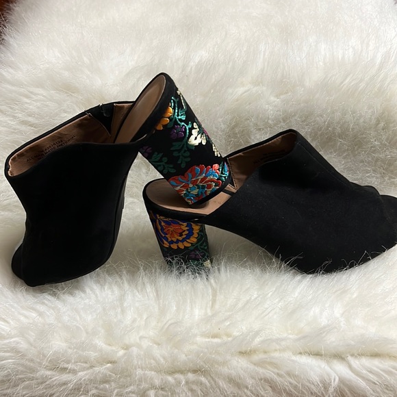 C Est. 1946 | Shoes | Est 946 Boho Suede Feel Shoe Wembroidered Heel ...